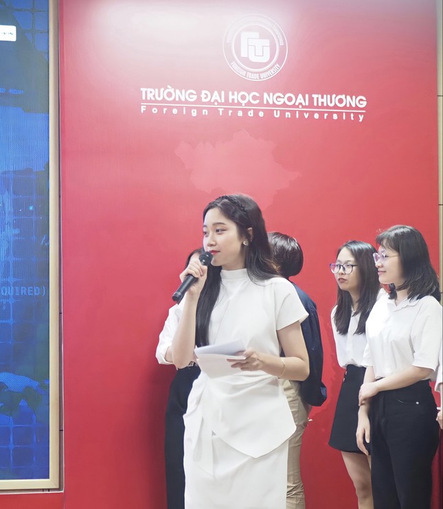 Mối Lương Duyên Với Nghề Mc Của Cựu Sinh Viên Kinh Tế đối Ngoại
